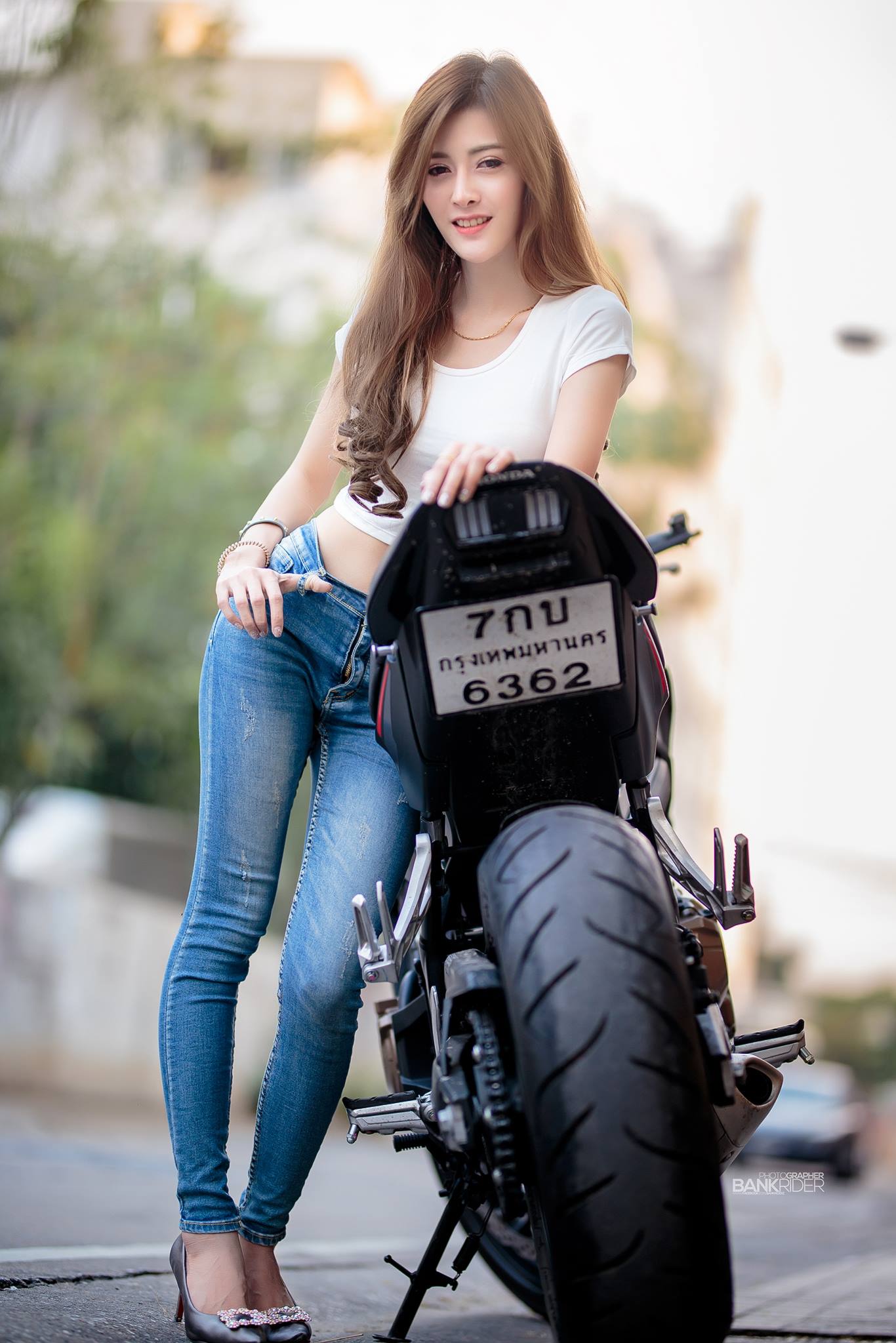 Mutmai - Xtapo - Sexy Girl Photos